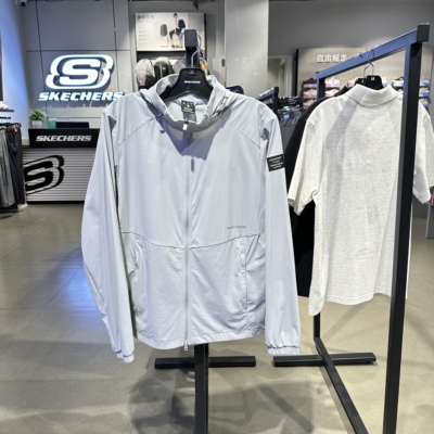 Skechers斯凯奇男士宽松简约防晒服百搭轻便连帽长袖外套P226M086