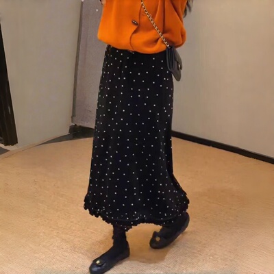波点木耳边丝绒半身裙女