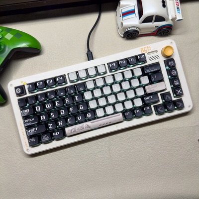 黑言诳语主题MDA高度键帽机械键盘核动力四面透光适配60/68/75ATK