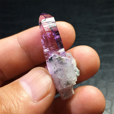 克鲁兹男女紫水晶标本吊坠原矿石