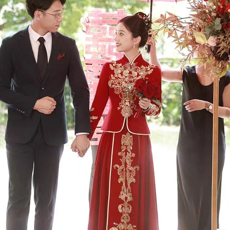 新娘敬酒服长袖小个子秀禾服新款红装珠绣中式修身旗袍现货回门服