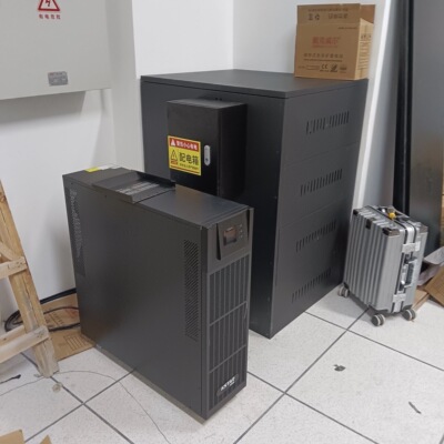 出口款雷诺士UPS不间断电源3W3G10KS-T15KVA20KVA30KVA40KVA内置