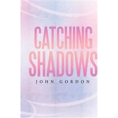 按需印刷Catching Shadows[9781514471043]