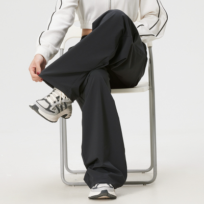 阿迪达斯女款宽松运动裤