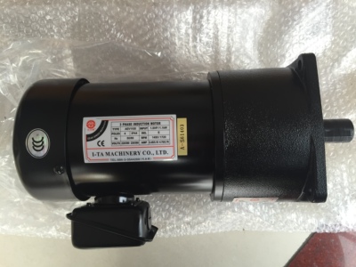 亿大机械马达 排屑机电机北大牌 AEV1100 1.5HP 1.1KW FME28 1:60