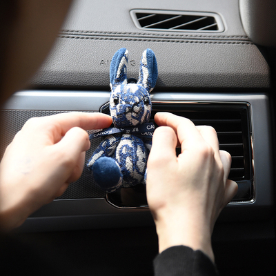 香百年出风口车载香薰固体香膏