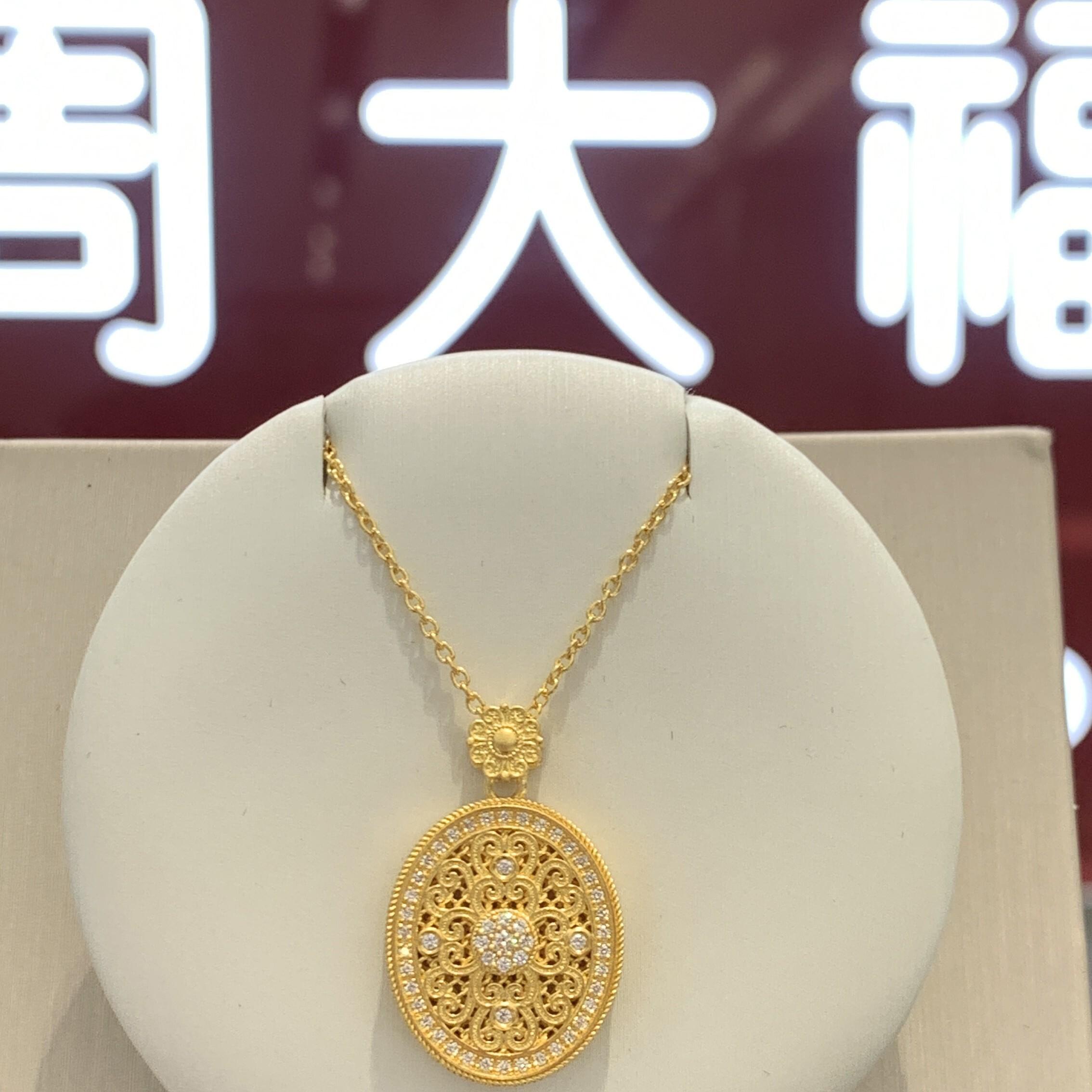 周大福代购 国韵传承系列新款爱心镶钻足金黄金项链定价七折RU559