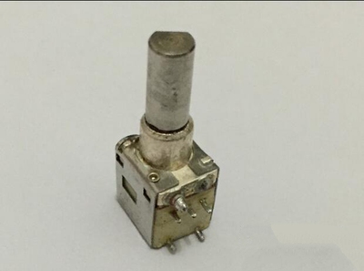 M对讲机配件XiR P6600 P8668 GP328D 338D 音量开关电源电位器