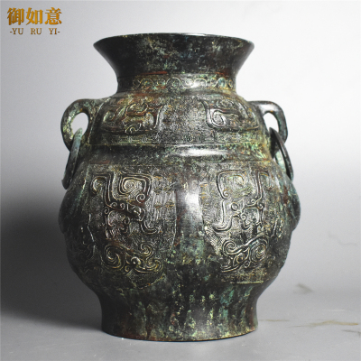仿古青铜兽面纹双耳衔环罍摆件