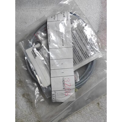 M12 1142953-5 NO:102400 B6C/327992 RECHNER 传感器
