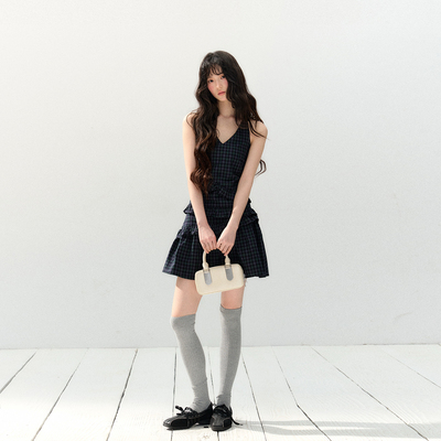 7Shiftin 原创设计春夏新款辣妹收腰无袖格纹连衣裙藏蓝百褶裙女