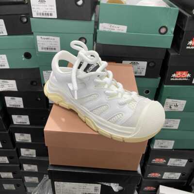 专柜正品系带镂空白色时尚休闲鞋