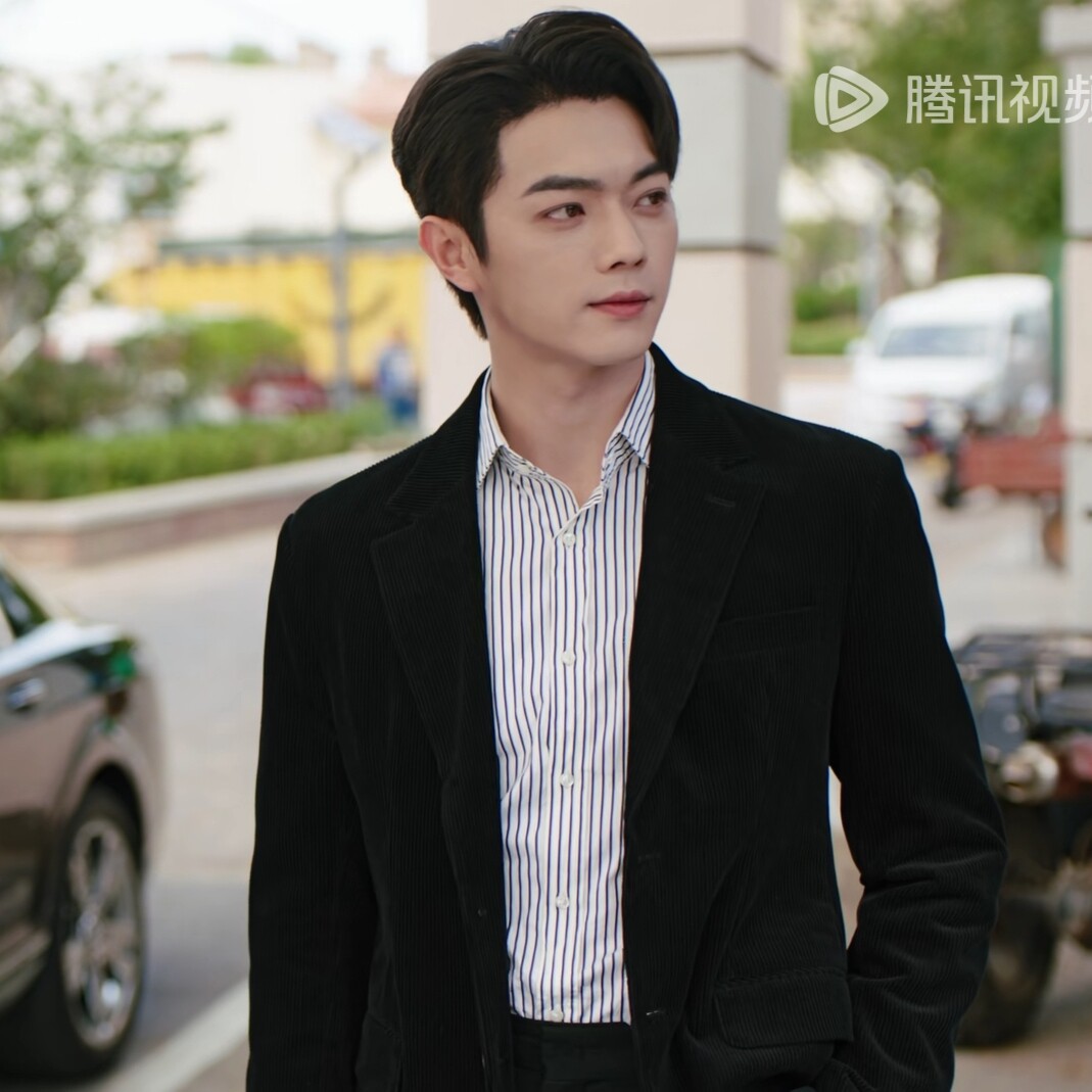 原版你比星光美丽许凯韩廷同款条纹衬衫上衣翻领长袖衬衣男衣服潮