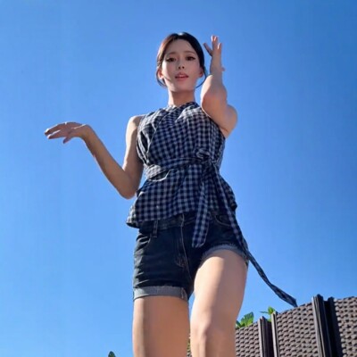 夏季甜辣妹风格子挂脖背心