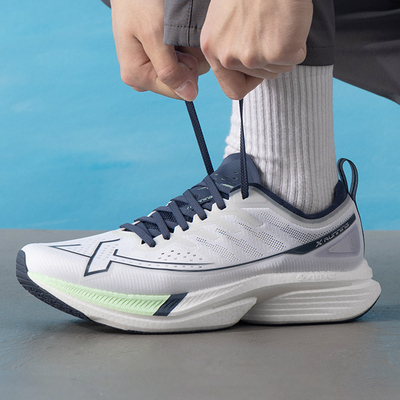 特步跑步鞋男2025秋季缓震轻便运动鞋训练3.0一体成型马拉松跑鞋