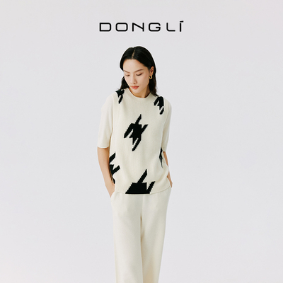 东黎女士千鸟格提花马甲羊绒衫