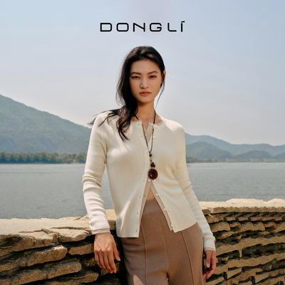 东黎丝绒款细坑条圆领长袖开衫