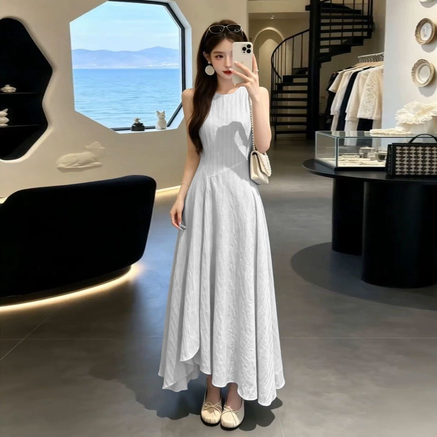 巨好看蓝色无袖背心洋装子女夏季2026新款独特漂亮绝美收腰长裙