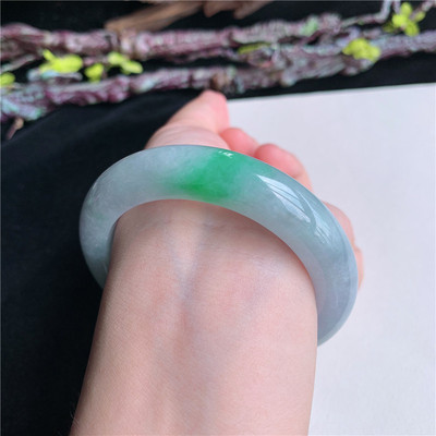 6月新品 鸿玉翡翠53圈口冰糯种紫底飘阳绿正圈玉手镯女款9D70605