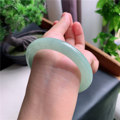 8月新品 鸿玉翡翠55圈口冰种晴水底圆条玉手镯女款正品10C30824
