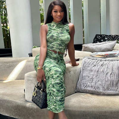 聚酯纤维2026军绿两件套裙装