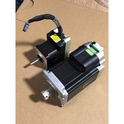 施耐德MDRIVE电机MCI17B-BEI-04 拆机 几乎全新议价