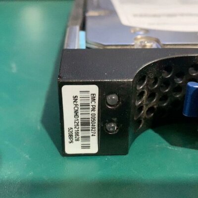 议价EMC 005049274 600G 15K 35 SAS可维修