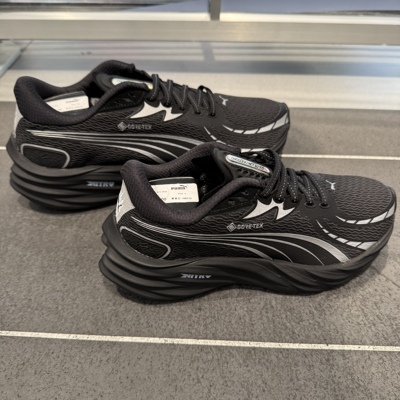 彪马彪速4缓震防水防滑跑步鞋