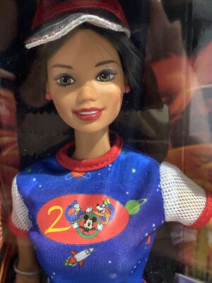 BARBIE迪士尼芭比娃娃