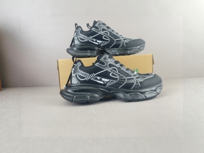 正品断码新款春秋款潮流网面运动鞋男士跑步鞋女士厚底老爹鞋