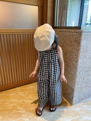 格子背带裤童装连体裤