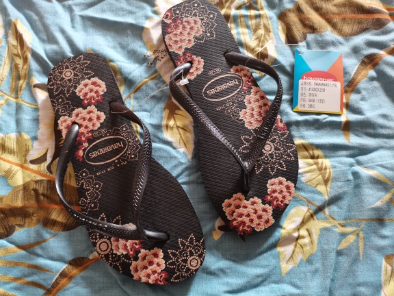 巴西进口havaianas哈瓦那人字拖鞋,防滑耐磨,保真,全新