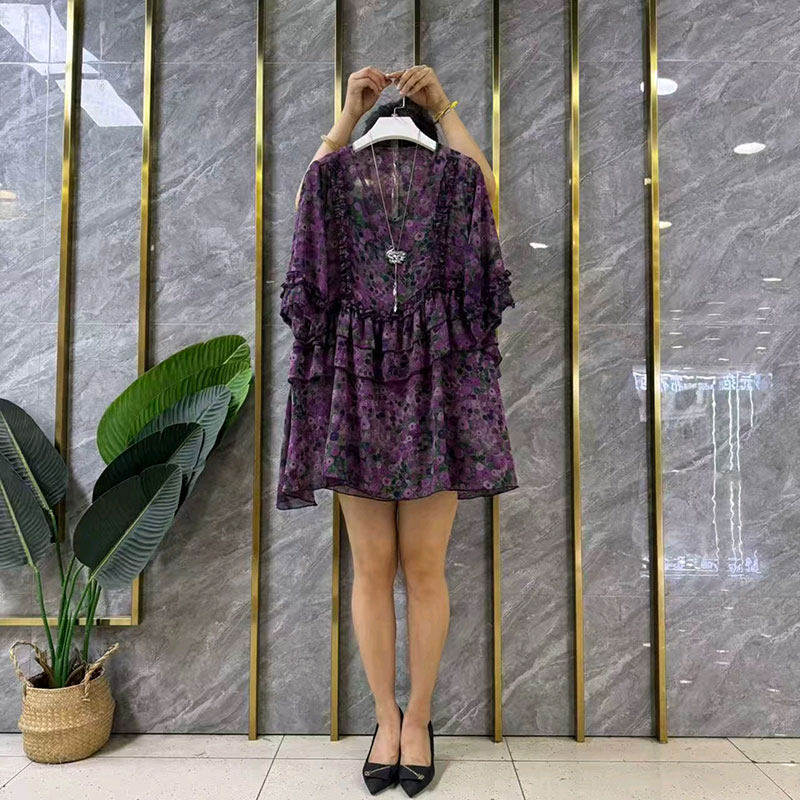 胖妹妹大尺码女装夏季V领木耳花边碎花宽松显瘦百搭短袖上衣小衫