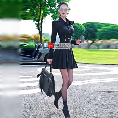 VJE秋季时尚条纹洋气小个子百褶连衣裙2025新款通勤收腰OL衬衫裙