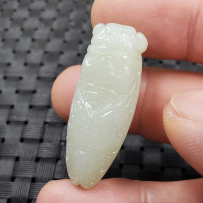 玉石挂件和田玉一鸣惊人挂件白玉知了挂件羊脂玉知了吊坠白玉蝉