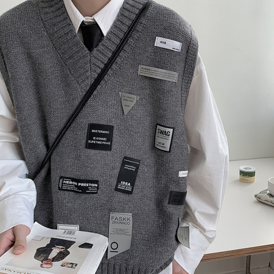 个性小众风贴布小标宽松毛织背心