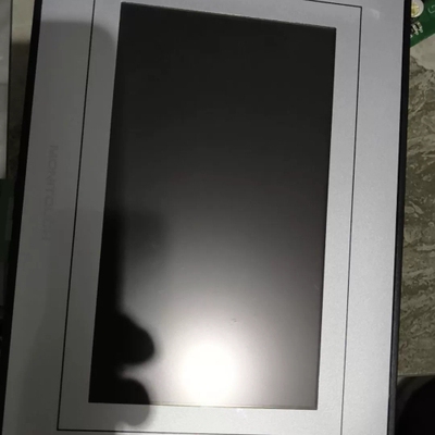 寻《《富士电气Monitouch TS1070触摸屏，RGGS1E