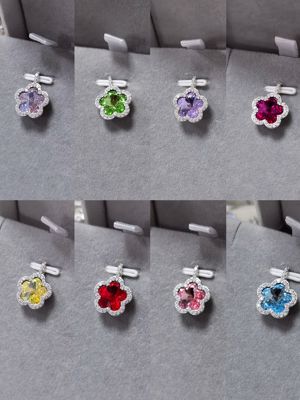 【Winnie's shop】施华洛施家华子花花吊坠／项链