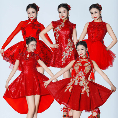 春意红包同款礼服大红色喜庆演出服灯笼舞蹈服装演出服伴舞演出服