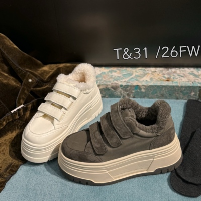 T31女鞋2026冬季新款厚底增高加绒板鞋女时尚百搭保暖休闲滑板鞋