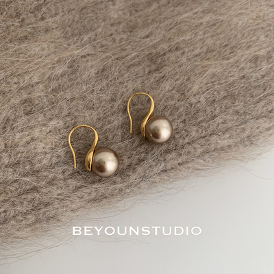 ZUORAN 美拉德复古香槟色高亮珍珠耳环黄铜镀金气质时尚耳饰E55