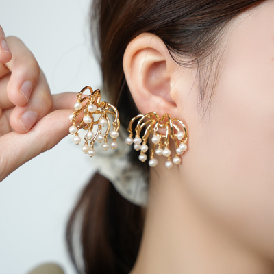 小众时尚高级感温柔水滴耳环