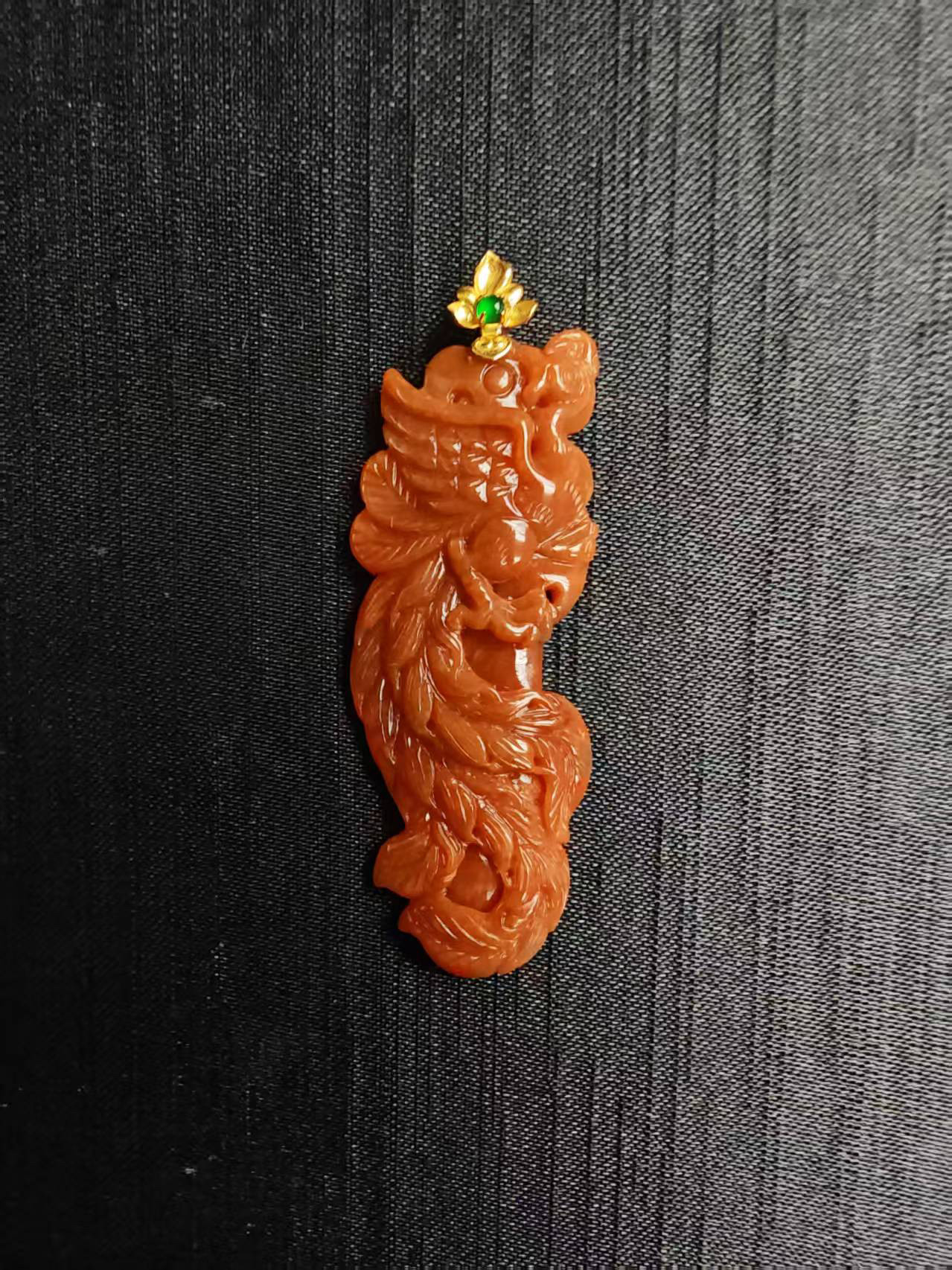 金镶嵌红翡凤凰