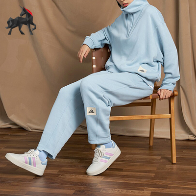 Adidas/阿迪达斯女士低帮板鞋