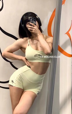 TT WOLVES 狼头女士超好穿版型速干健身运动文胸短裤套装C15