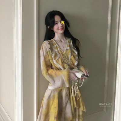 D诺诺设计氛围感法式复古晕染印花收腰V领长袖中长款连衣裙S8184