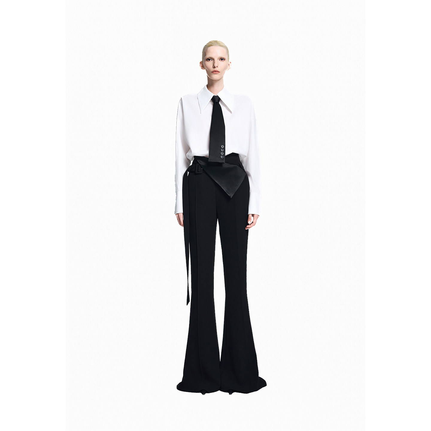 KUNSWEAR/琨丝薇尔26FA 不规则腰头垂感修身微喇裤西裤 846005070