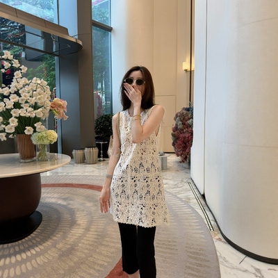 摩登197纯棉钩花镂空无袖背心女