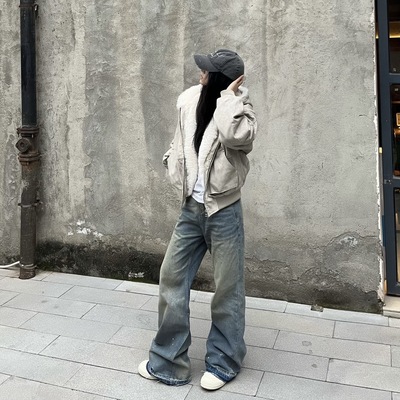 H1c抹脏做旧水洗蓝牛仔裤