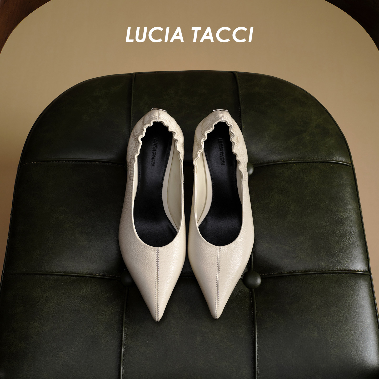 LUCIA TACCI26早秋新品复古质感极简风单鞋真皮坡跟尖头时装鞋女